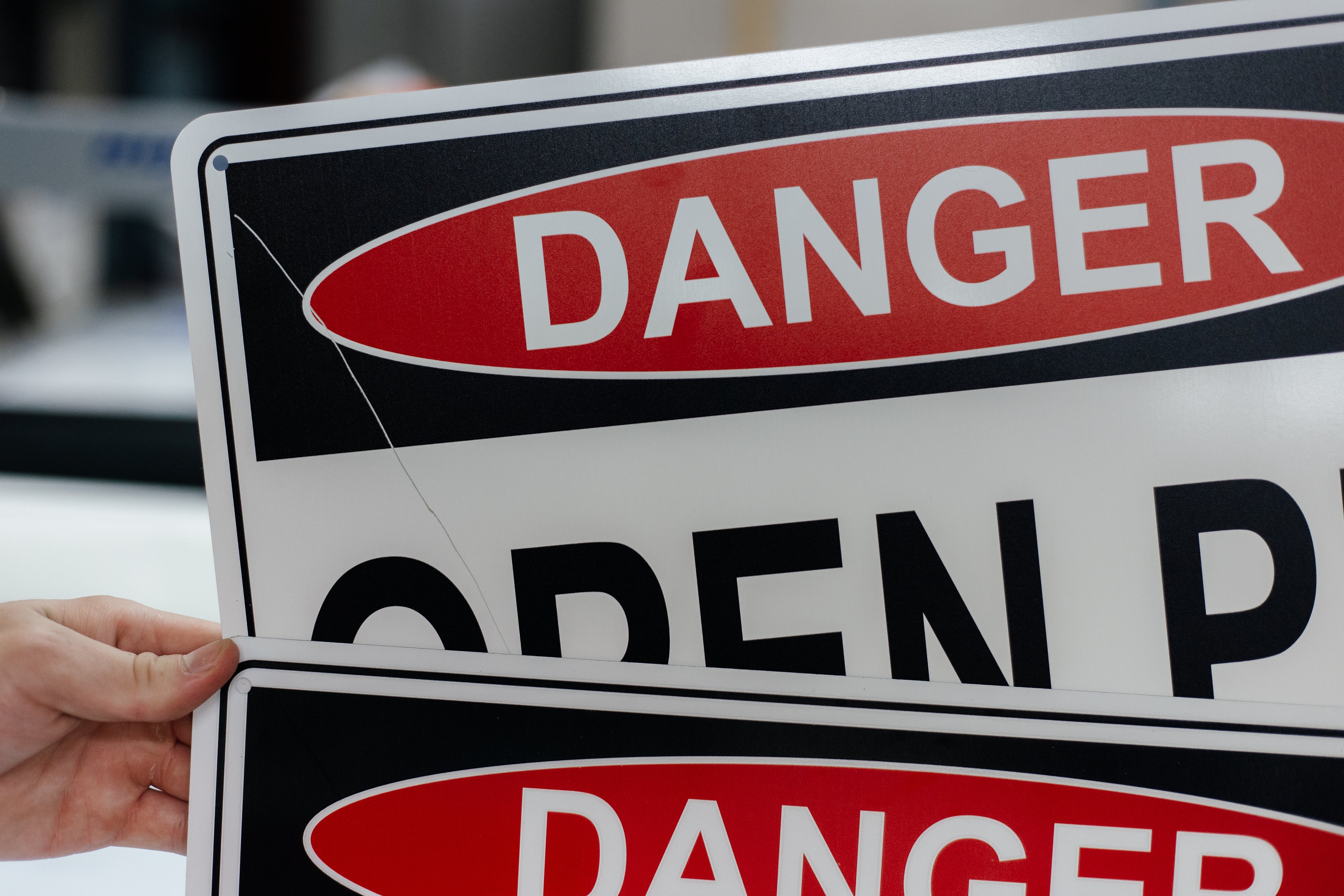 Pinnacle Signage: Manufacturer of Safety & General signage